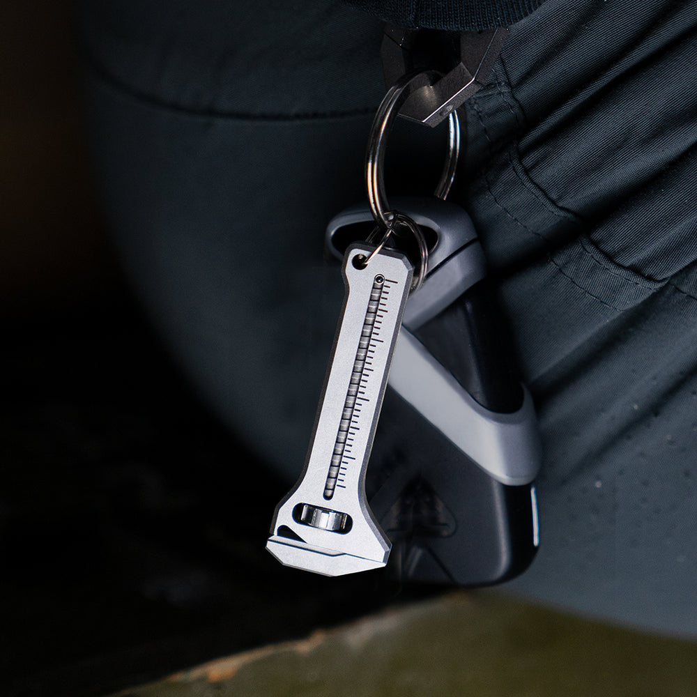 TiSpanner 2.0: Compact Titanium Multitool – Titaner