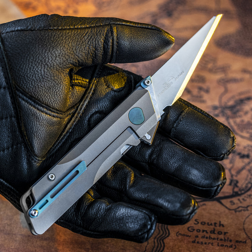 The Raven Titanium Utility Folding knife – Titaner