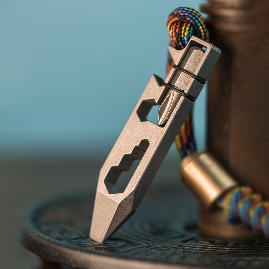 Titanium Multifunctional Pry Tool Titaner